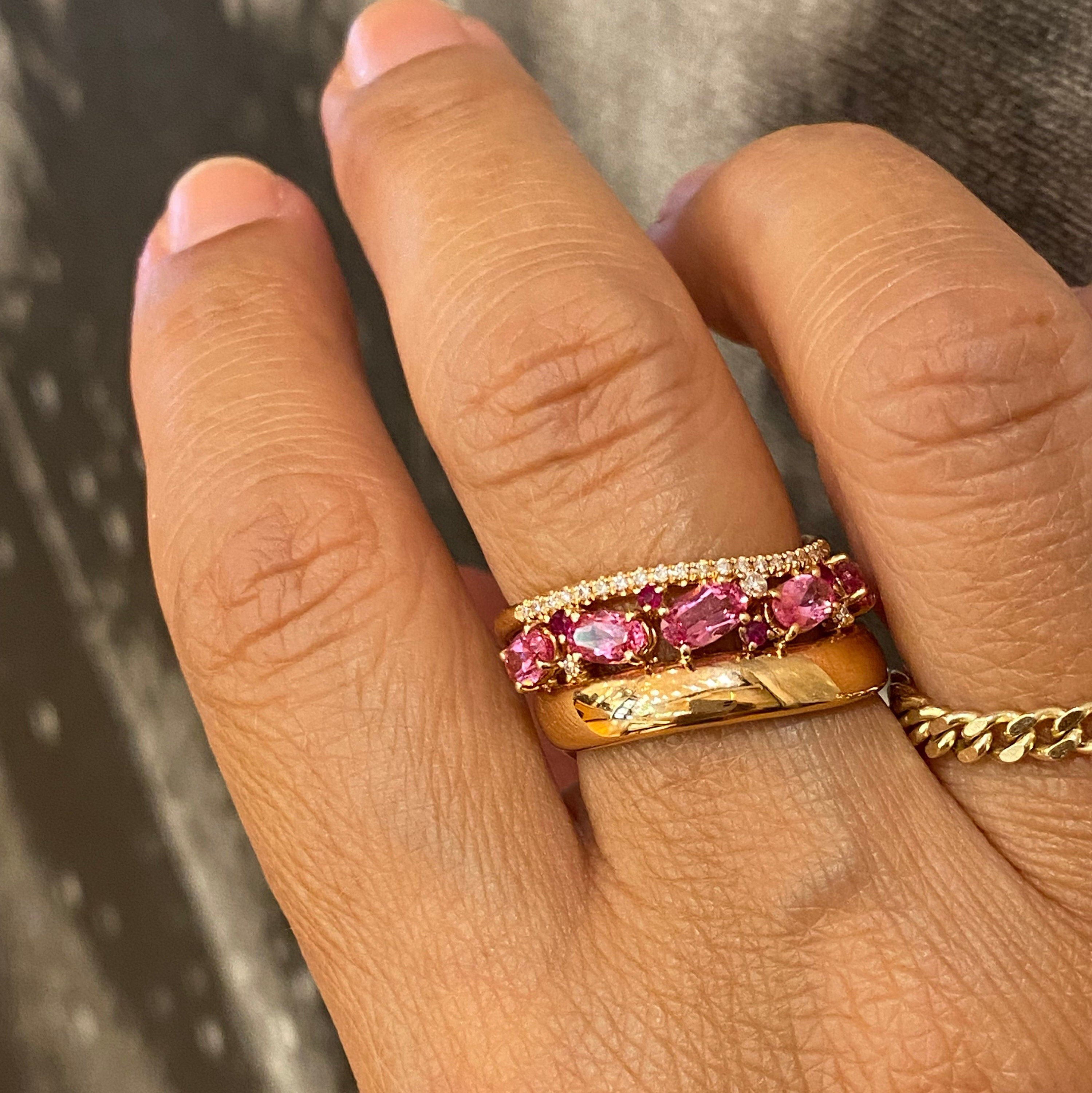18k Solid Gold Sapphire Wavy Design Ring With a Brilliant Deep Pink ...