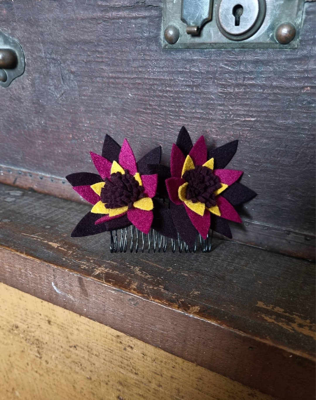 AMAURY Decorative Felt Comb 1940s Style Textile Restriction Period ...