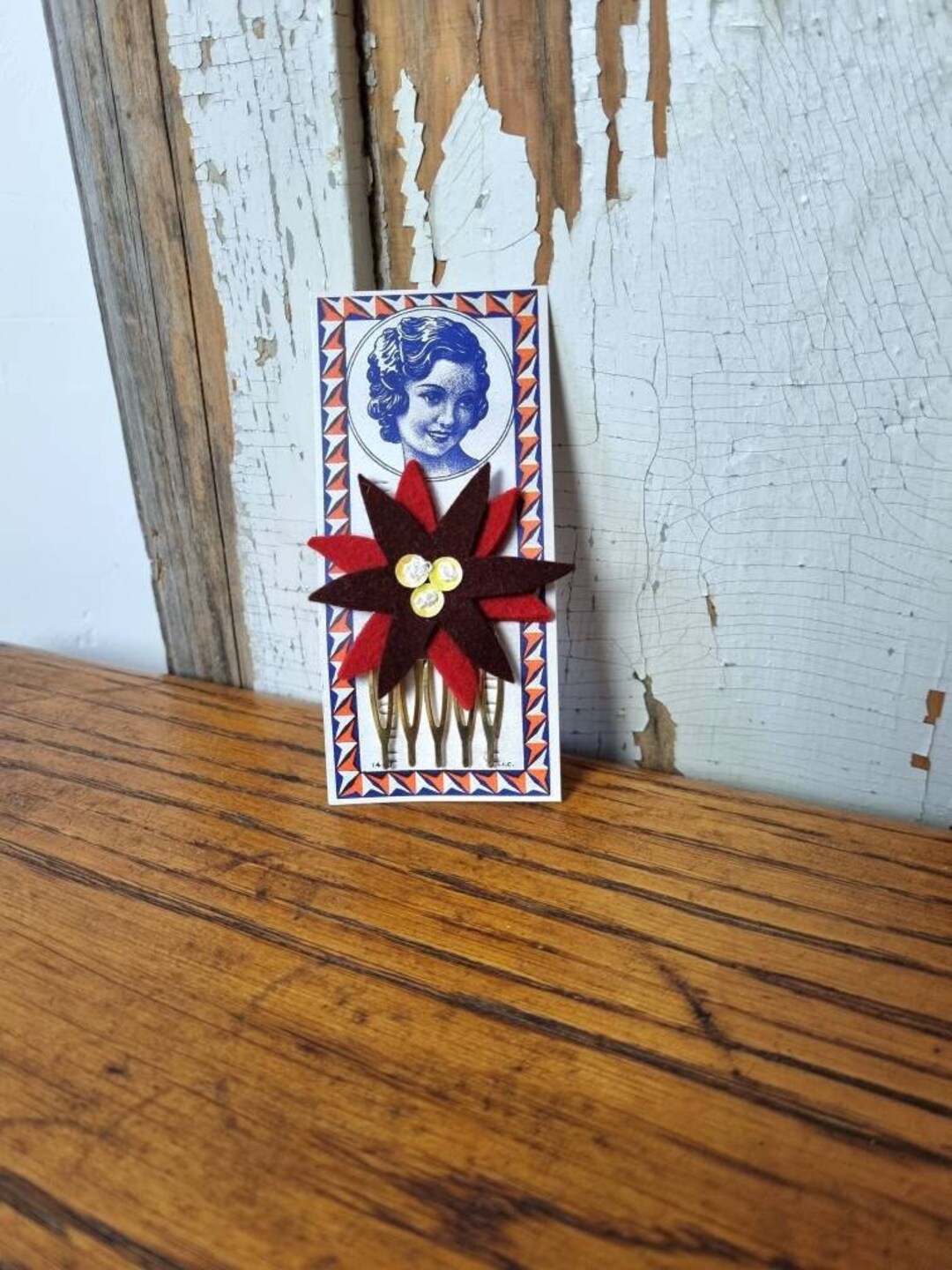 LULU Small Decorative Felt Comb Style 1940s Period Restriction Textile ...