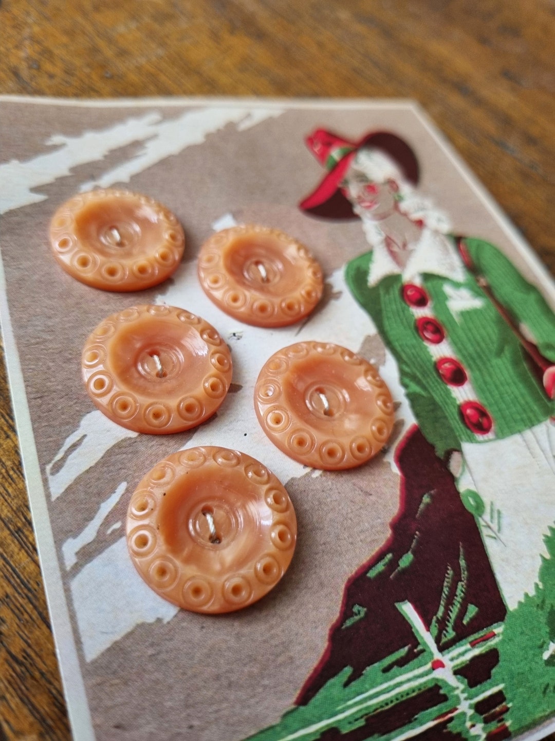 Antique Haberdashery - Lovely 1940s 1950s Buttons in Peach Marbled ...