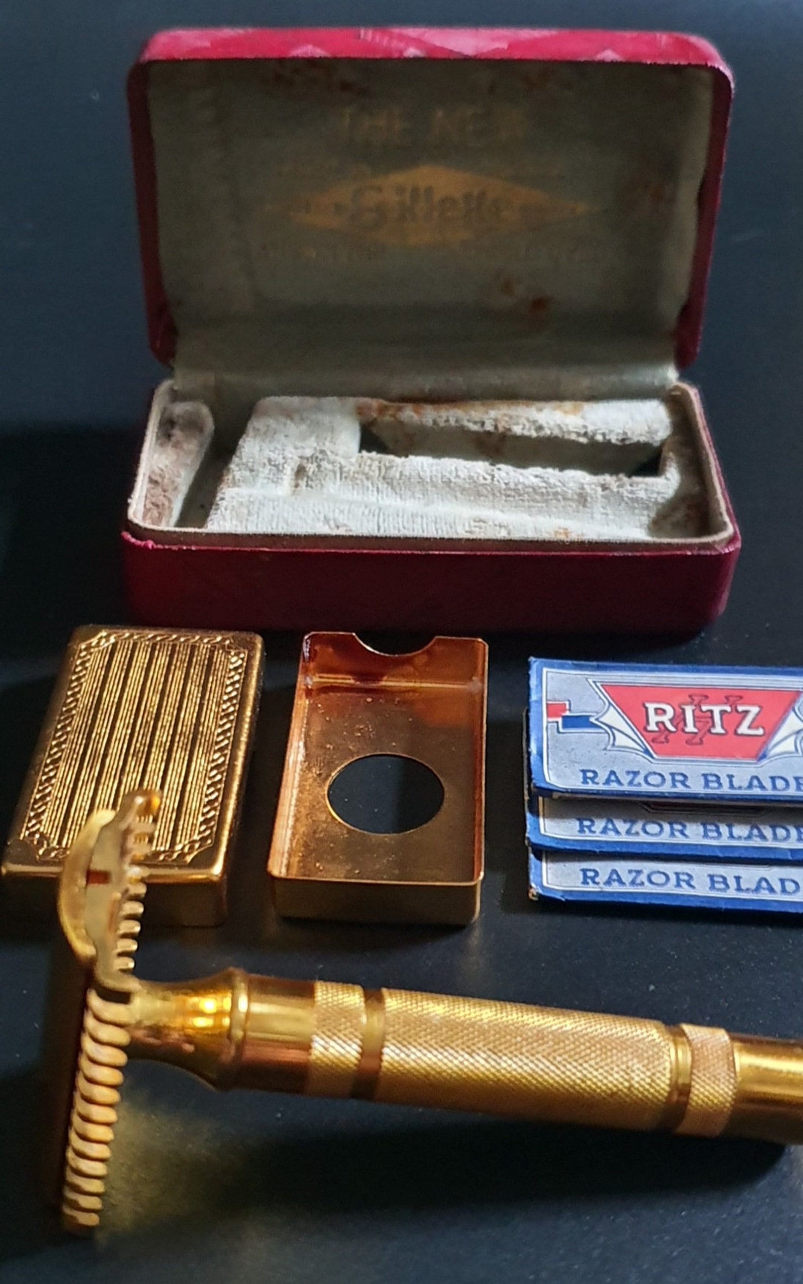 Gillette new' Bar Handle Long Comb Razor in Case - Etsy