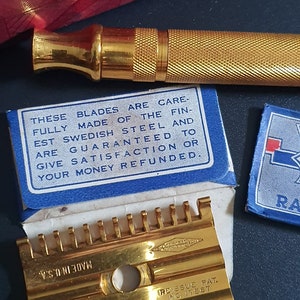 Gillette new' Bar Handle Long Comb Razor in Case - Etsy