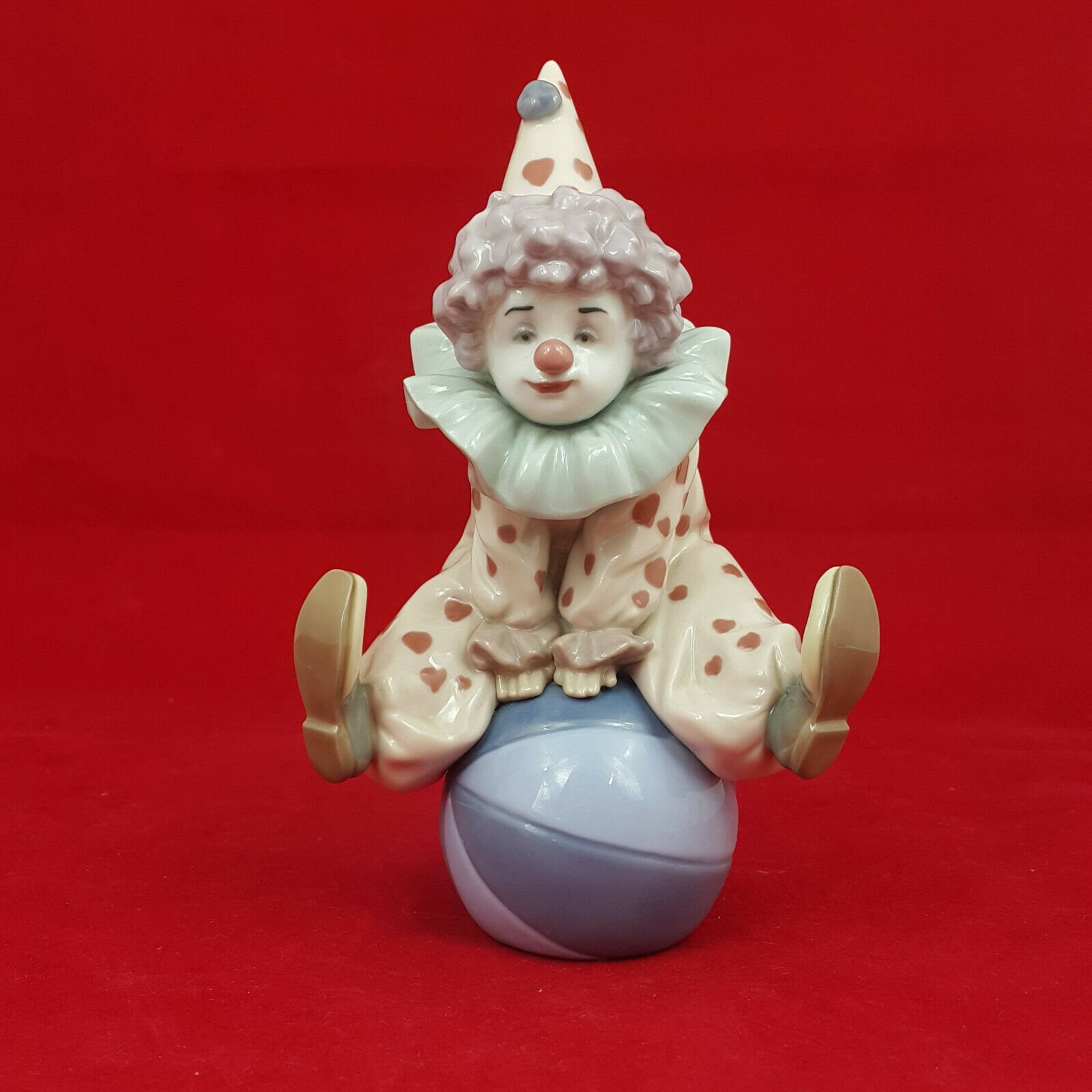 Lladro Clown W Beach Ball for sale | Only 4 left at -70%