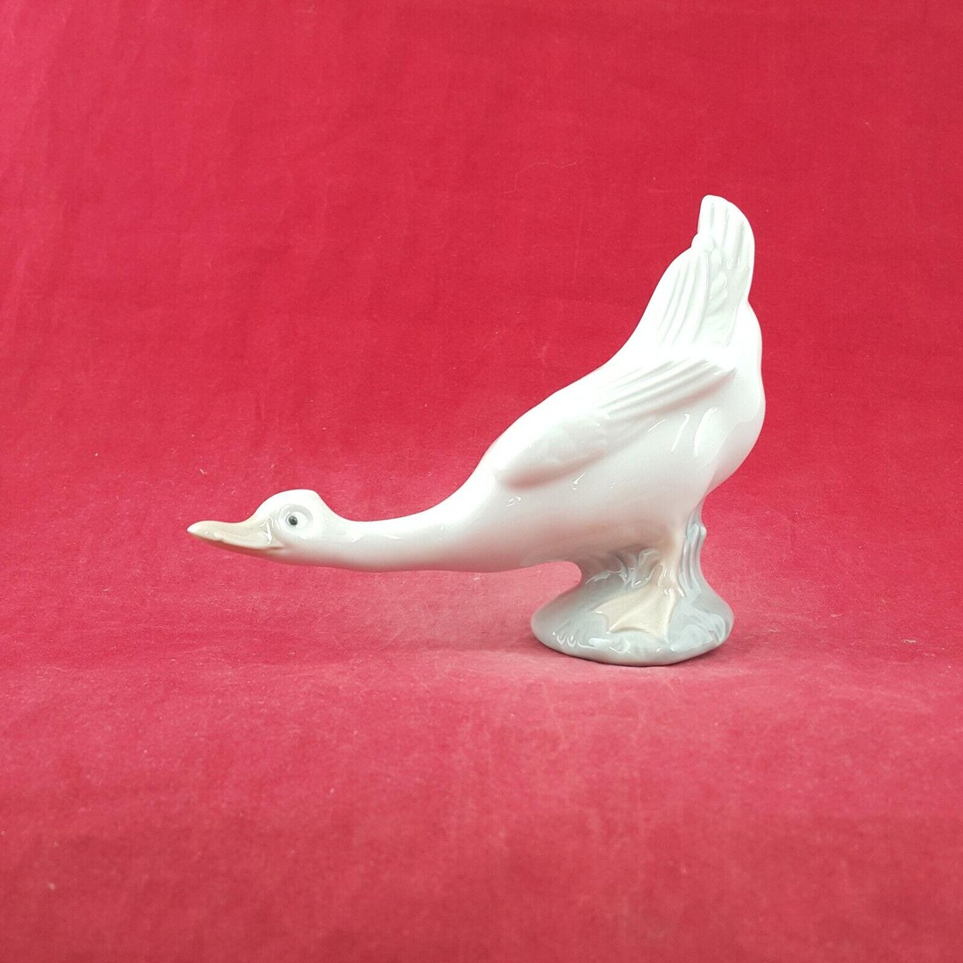 Nao by Lladro Figurine Suspicious Duck 0244 L/N 3483 - Etsy