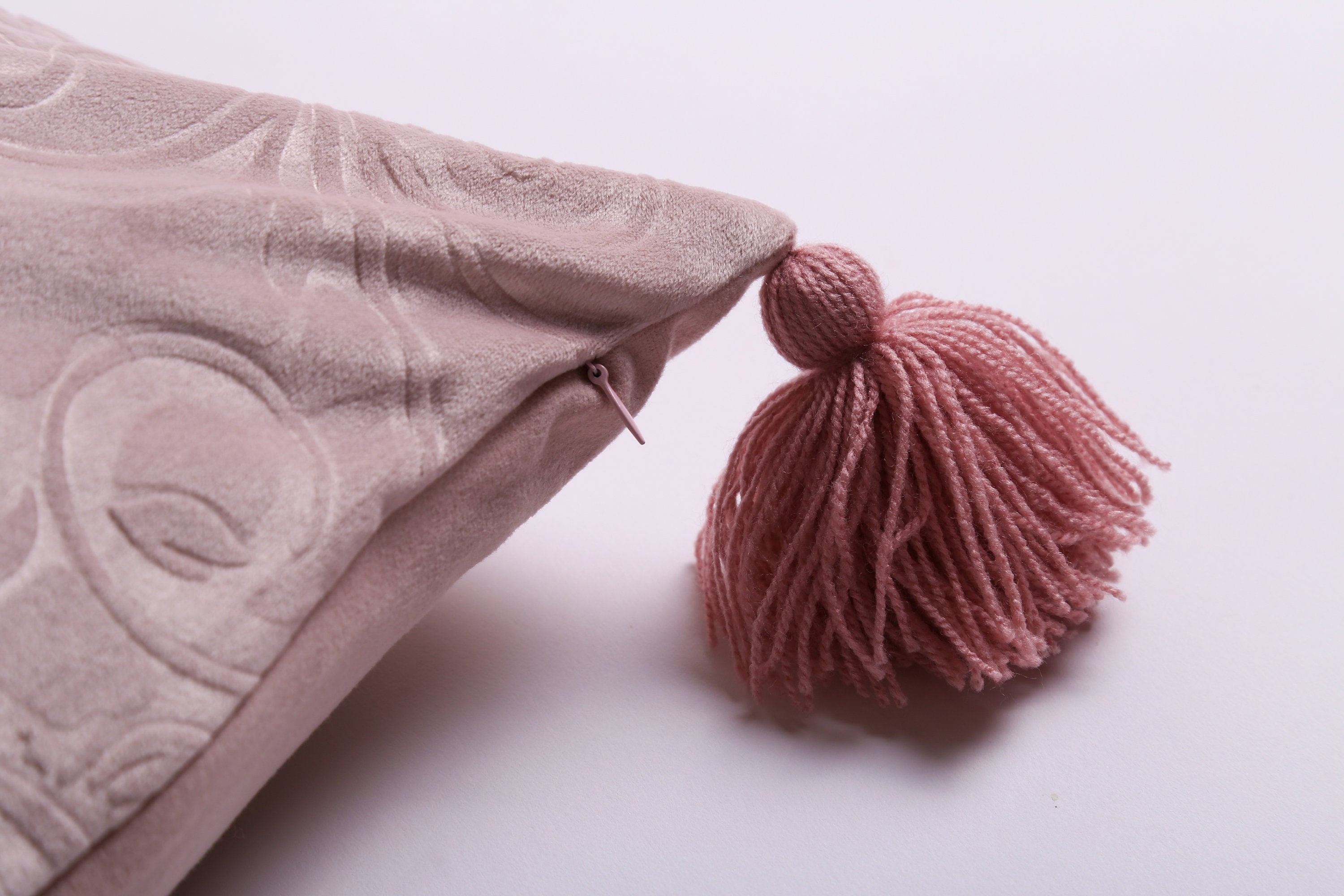 Dusty Rose Throw Pillow With Elegant Tassels, Textured Floral Design ...