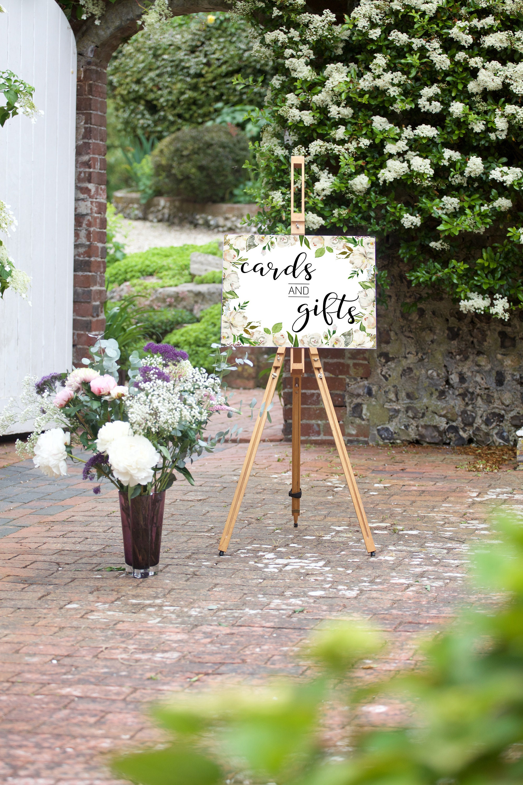 White Floral Cards and Gifts Sign, Classic Gift Table Sign, Floral Gift ...