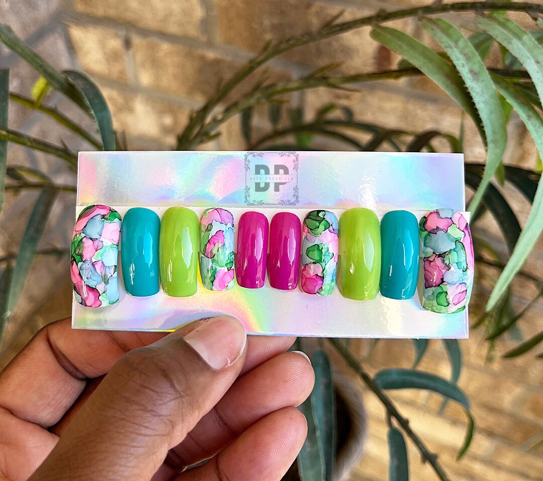 Spring Nails Colorful Press on Nails Nail Trends Curved Nails Medium ...