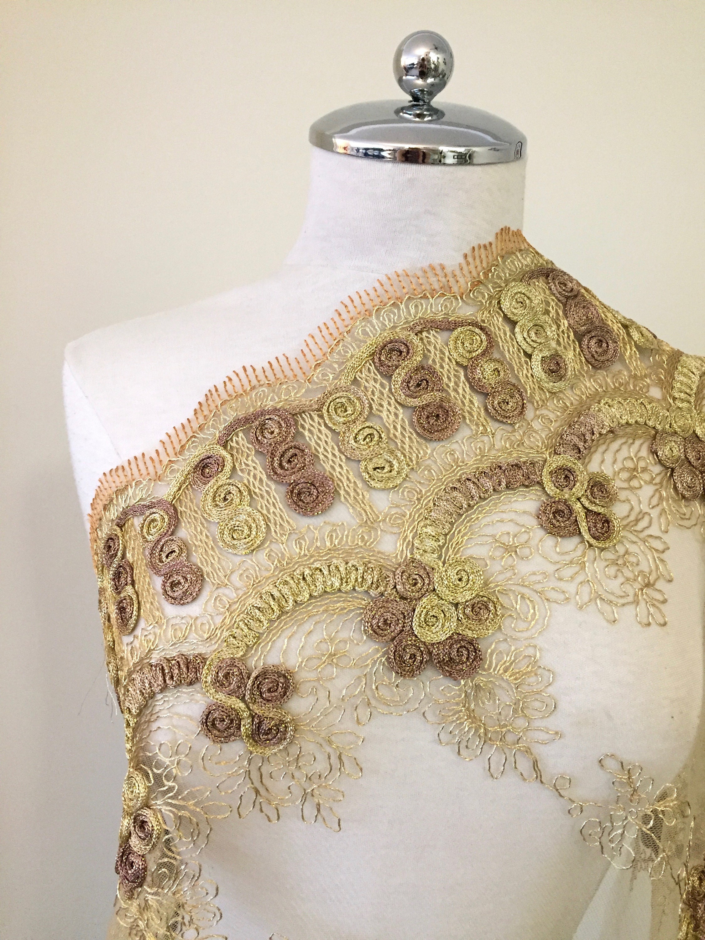 Lace, Gold Corded Lace With 3D Details, Gold and Bronze, 1 Metre Piece ...