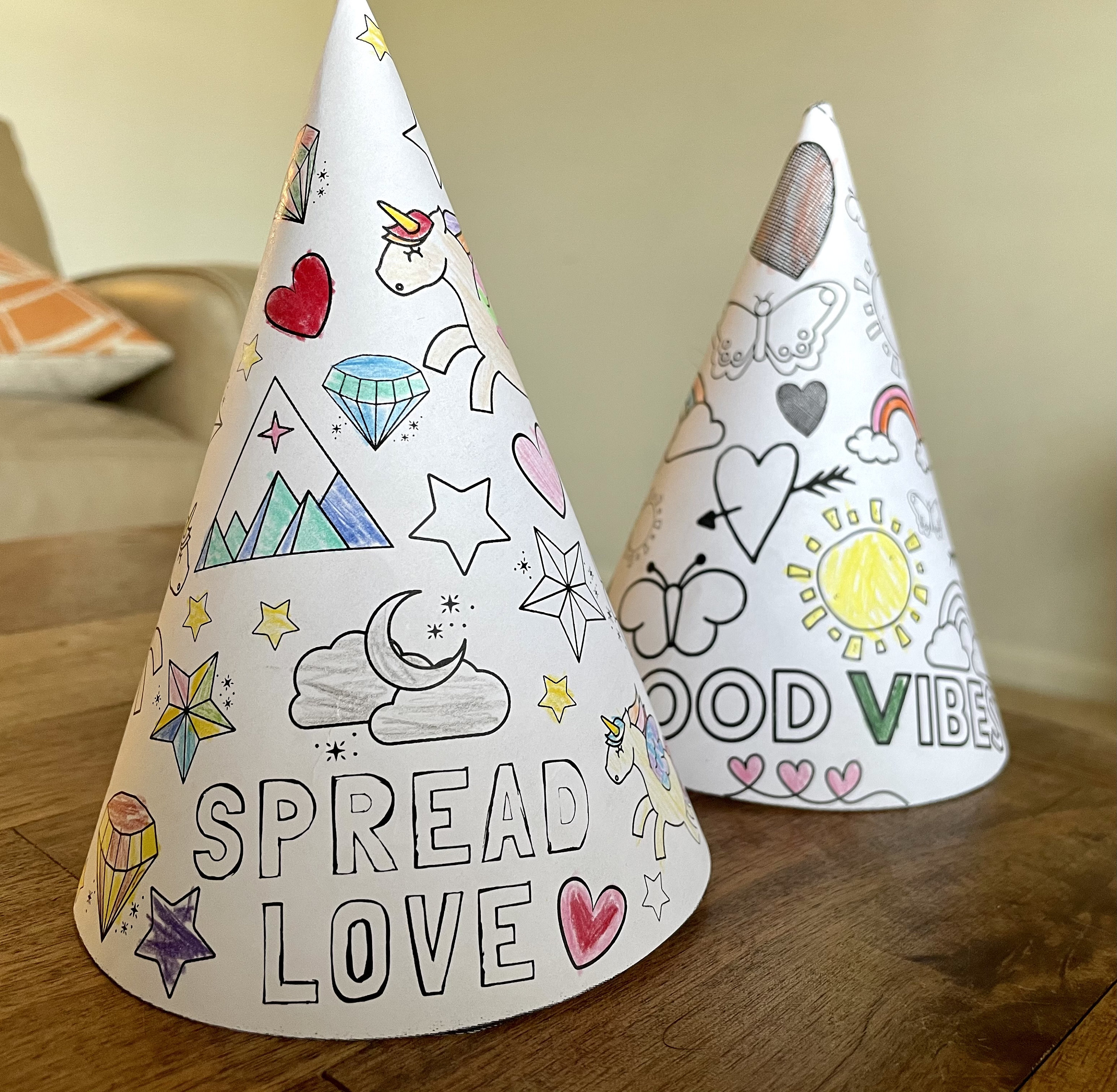 3 Valentine's Day Kid's Party Hats, Printable Kids Valentines Hats ...