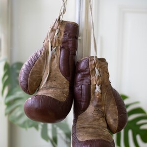 Grandpa Was a Boxer in the Navy: Vintage Brown Leather Boxing Gloves - Etsy