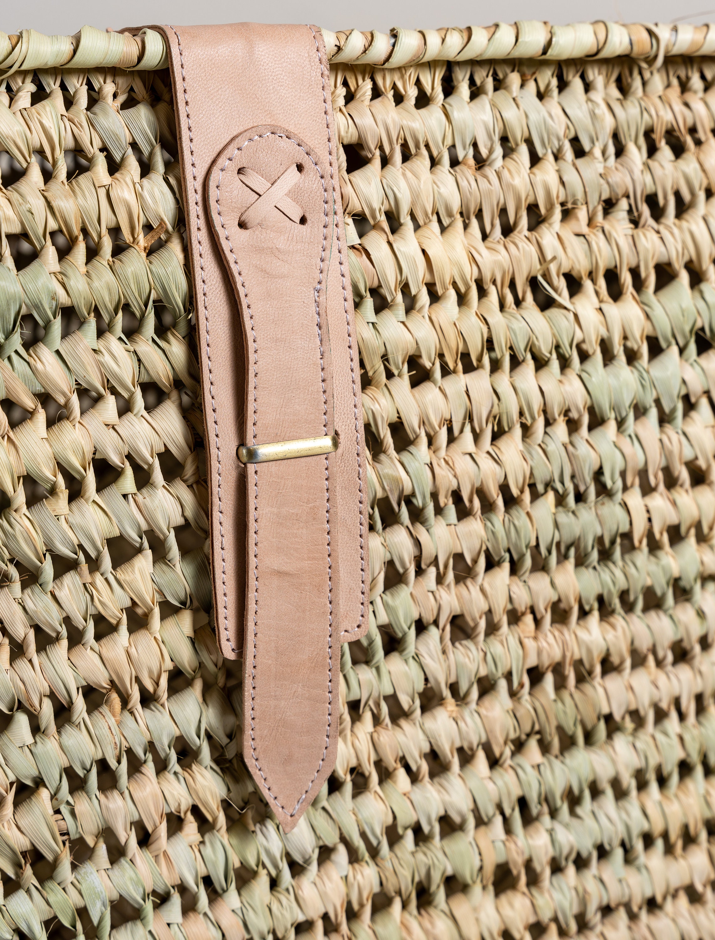 Handmade Storage Trunk With Leather Clouser Palm Leaf Wicker - Etsy