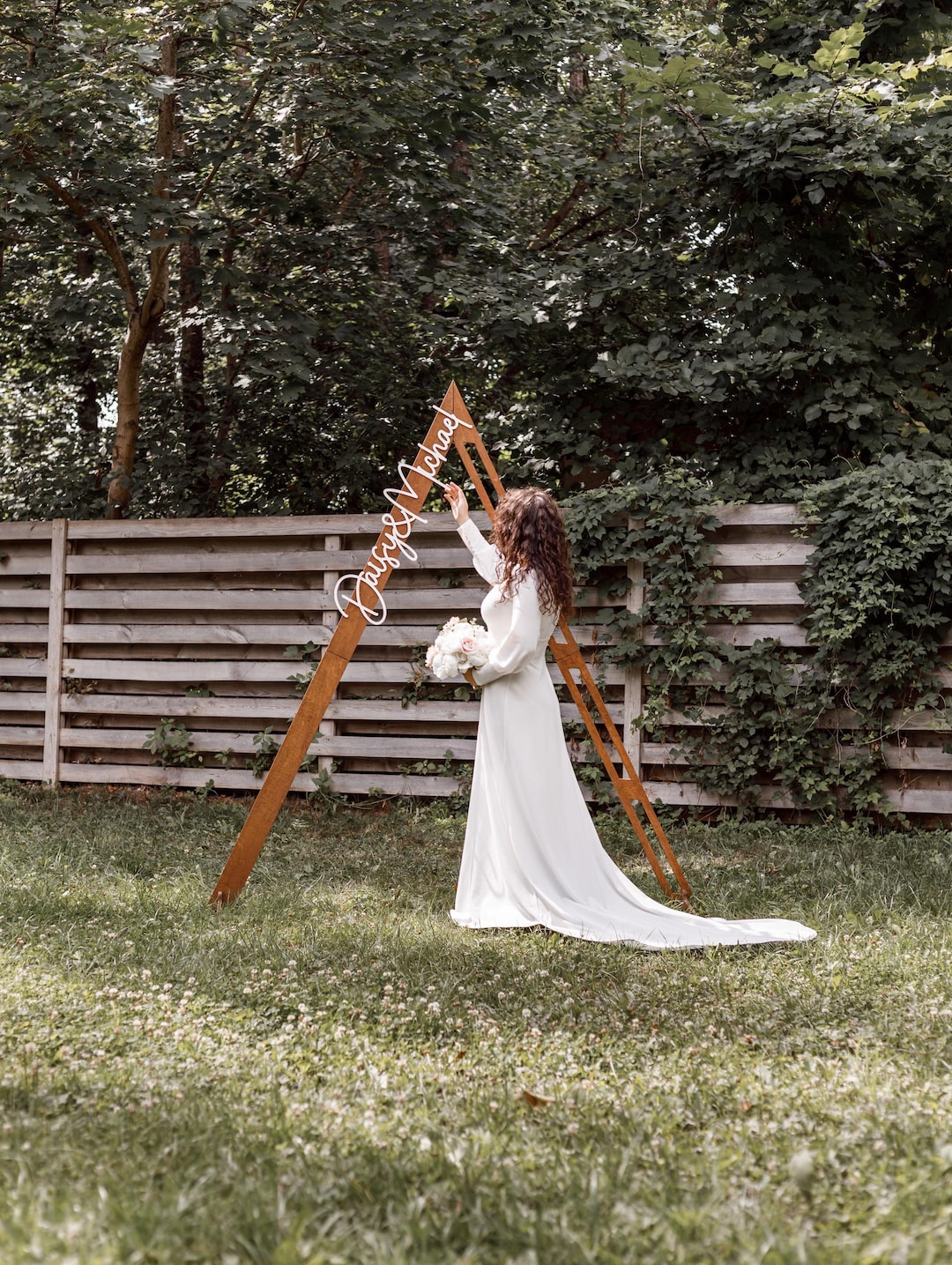 Triangle Wooden Wedding Arch, Outdoor Arbor Ceremony Decoration ...