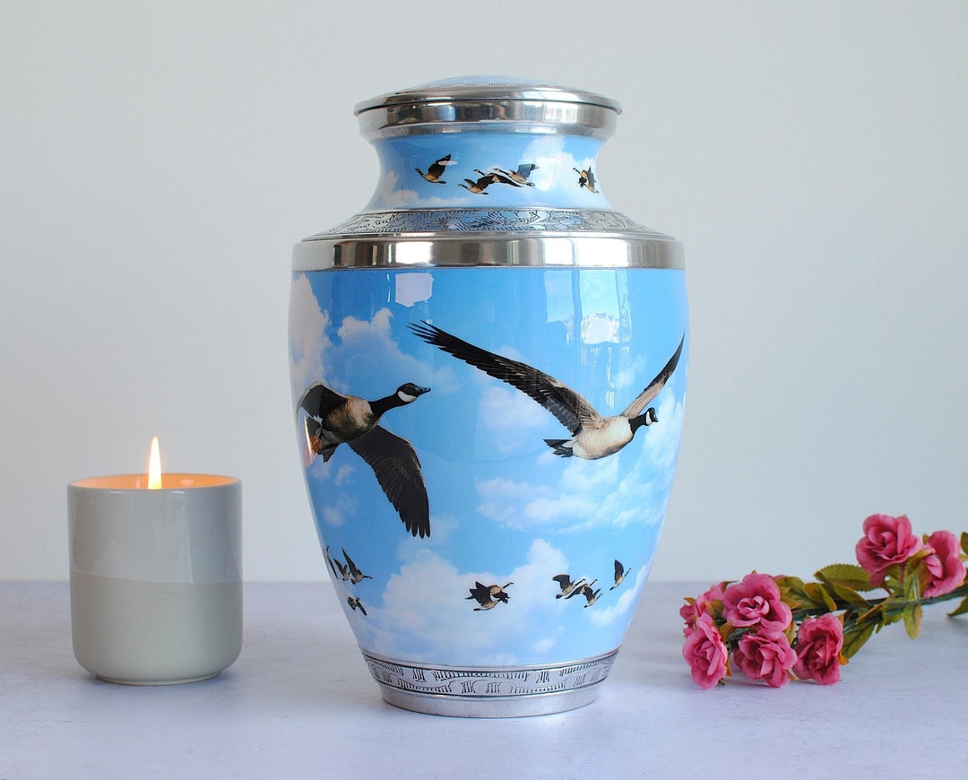 Canada Geese : Cremation Urn for Human Ashes | Handcrafted Urn With ...