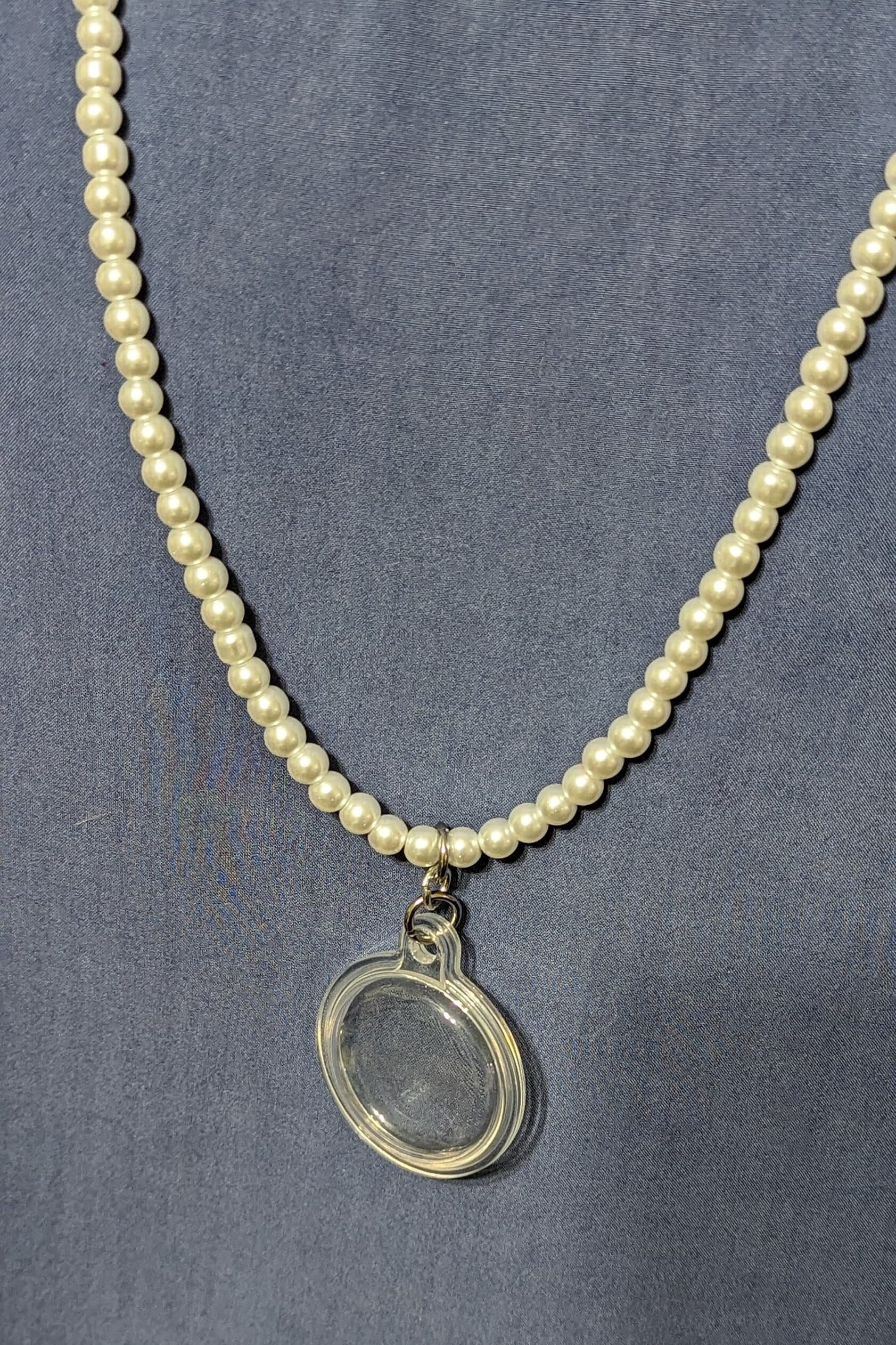 Princess Cruises OCEAN Medallion Holder Necklace - Imitation Pearl - Etsy
