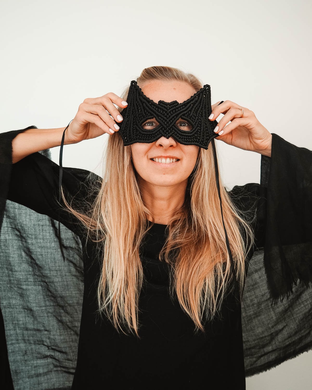 Macrame Pattern for a Halloween Bat Mask, Macrame PDF Tutorial Bat Mask ...