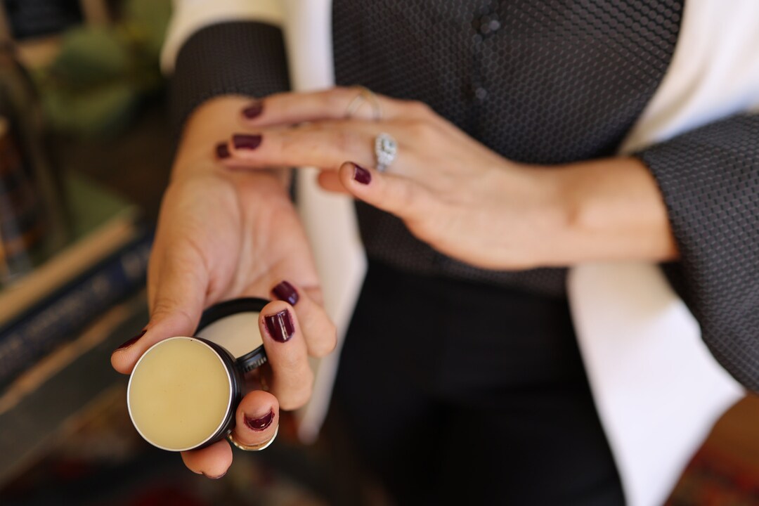 Solid Perfume Coconut Wax & Beeswax Blend Vitamin E - Etsy