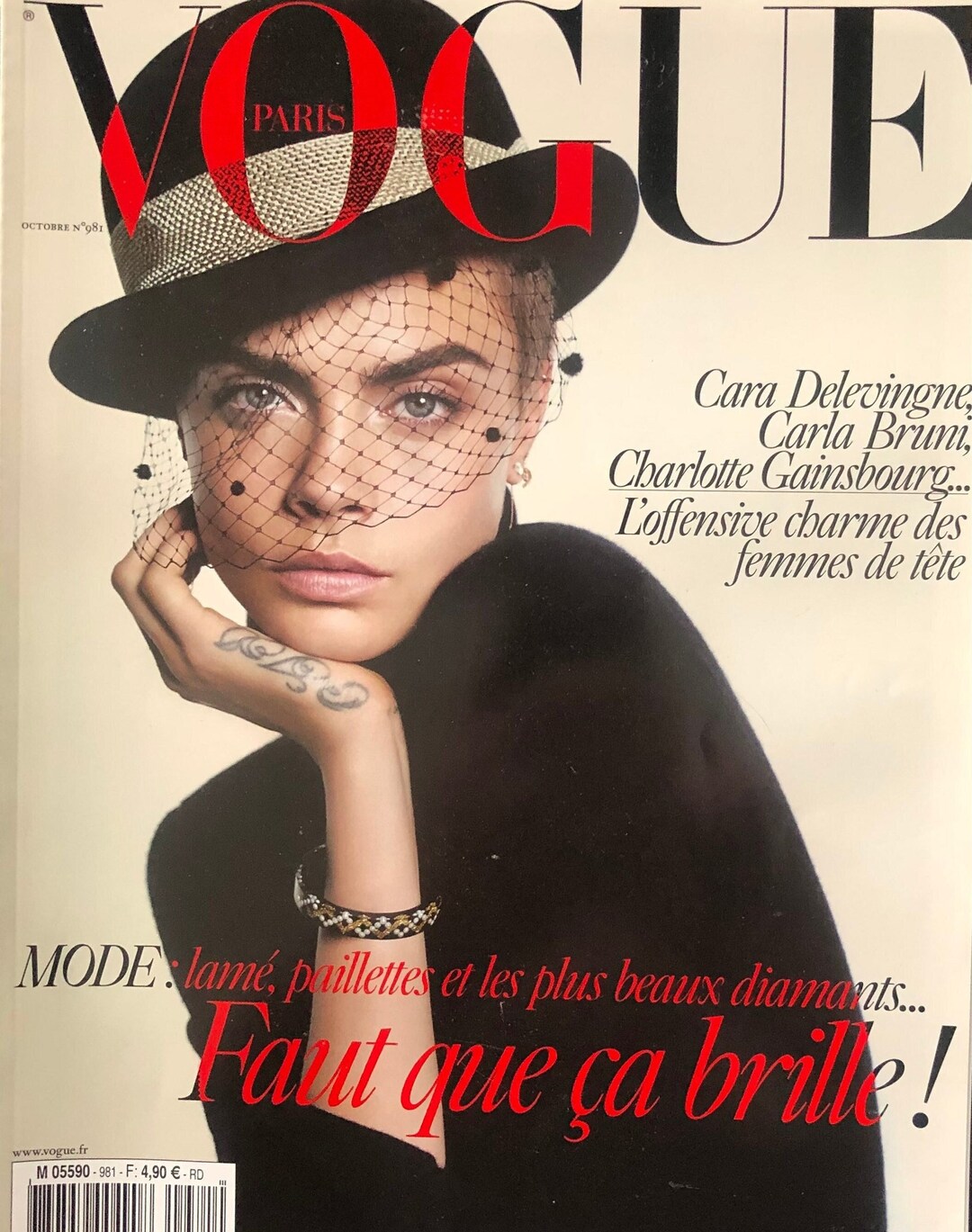 Own a Piece of Vogue History Magazine Vogue Paris-iconic Style & Cover ...