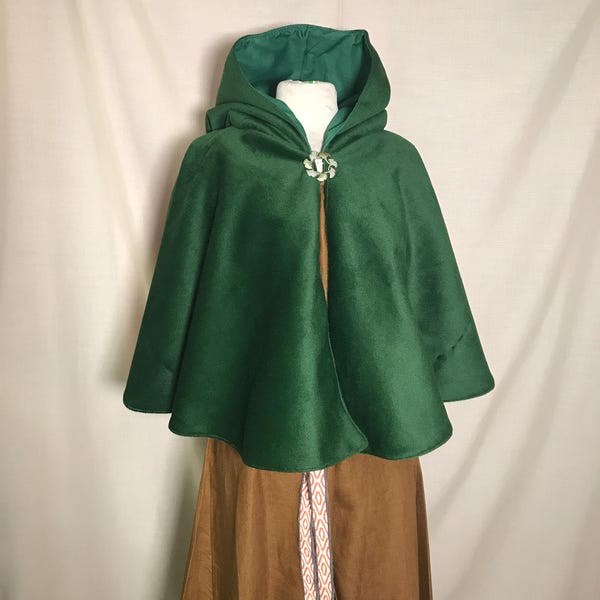 Green Capelet - Etsy