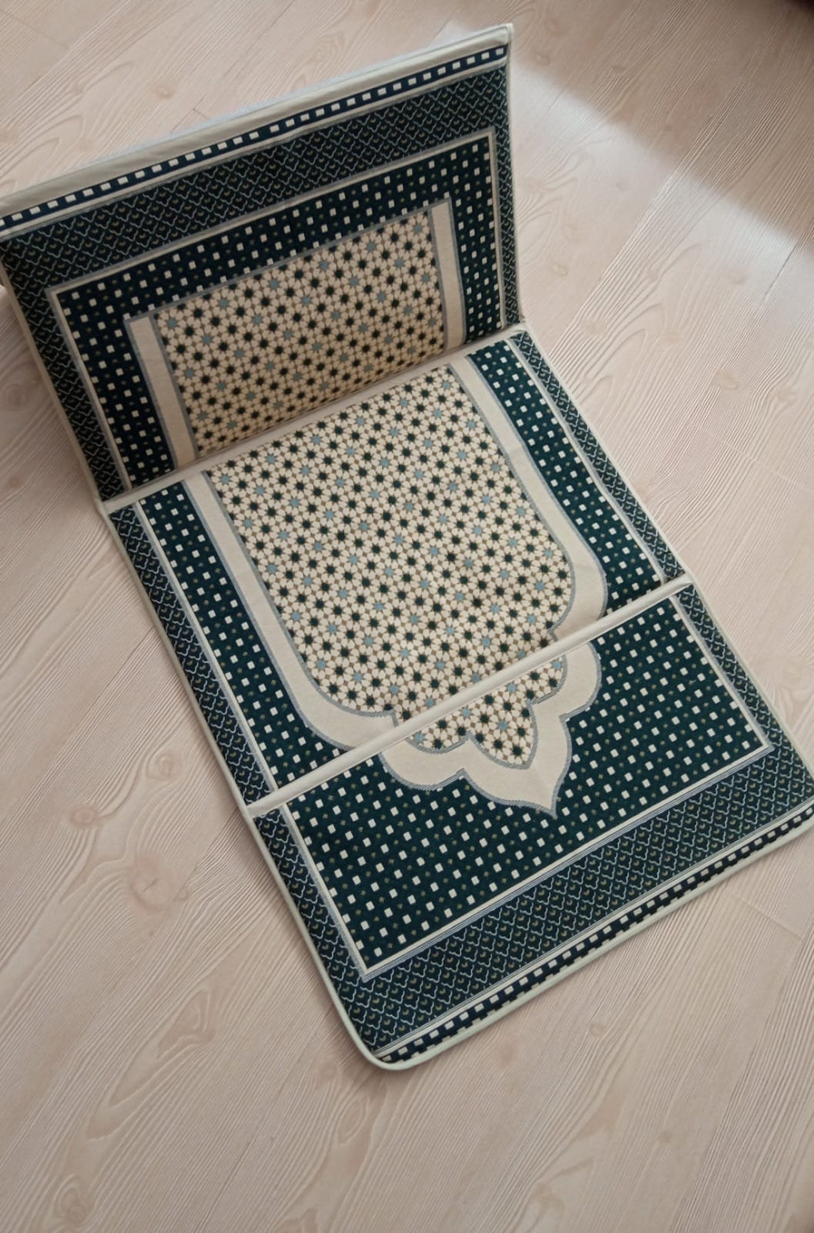 Quality thick large Prayer Mat rugs Janamaz with foldable seat | Etsy