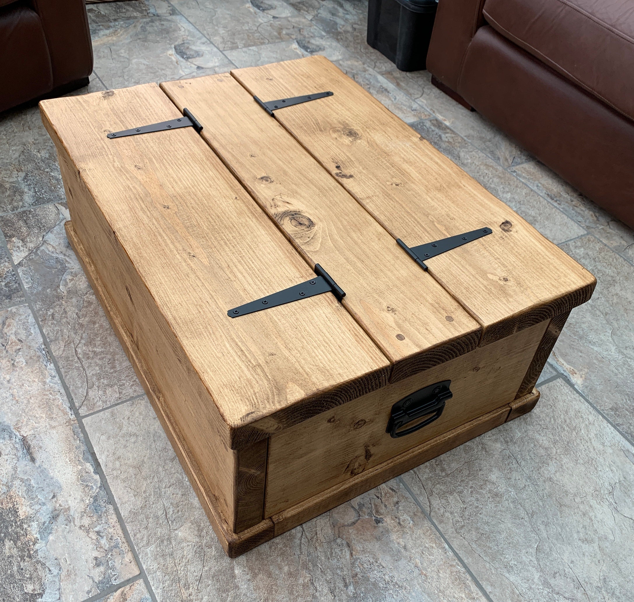 Wooden Storage Trunk Coffee Table at Vivian Nelson blog Wooden Storage Trunk Coffee Table at Vivian Nelson blog