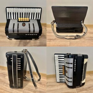Like New Demusa Accordion, Model Junior 2, 3/4 Accordion, 80 Bass, 34 Key, 3 Voice, 5+3 Register ...