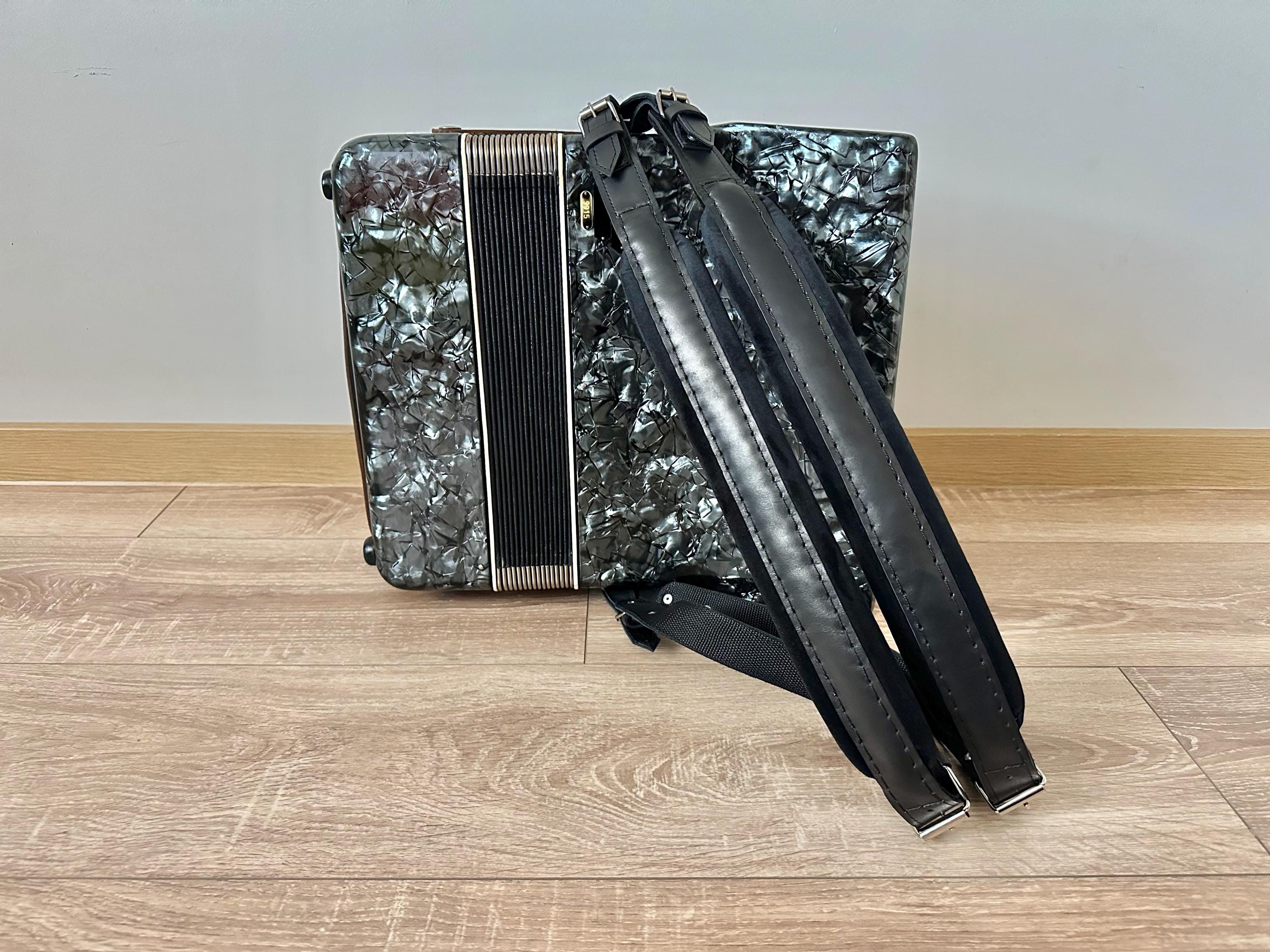 Rare Harmonie Accordion, Small Accordion, 2/4 Accordion, 40 Bass, 26 ...