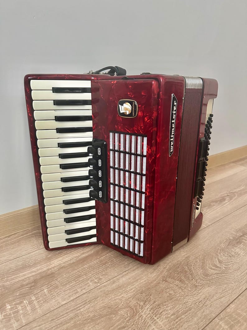 Rare Weltmeister Accordion, 3/4 Accordion, 80 Bass, 34 Key, 3 Voices, 5 ...