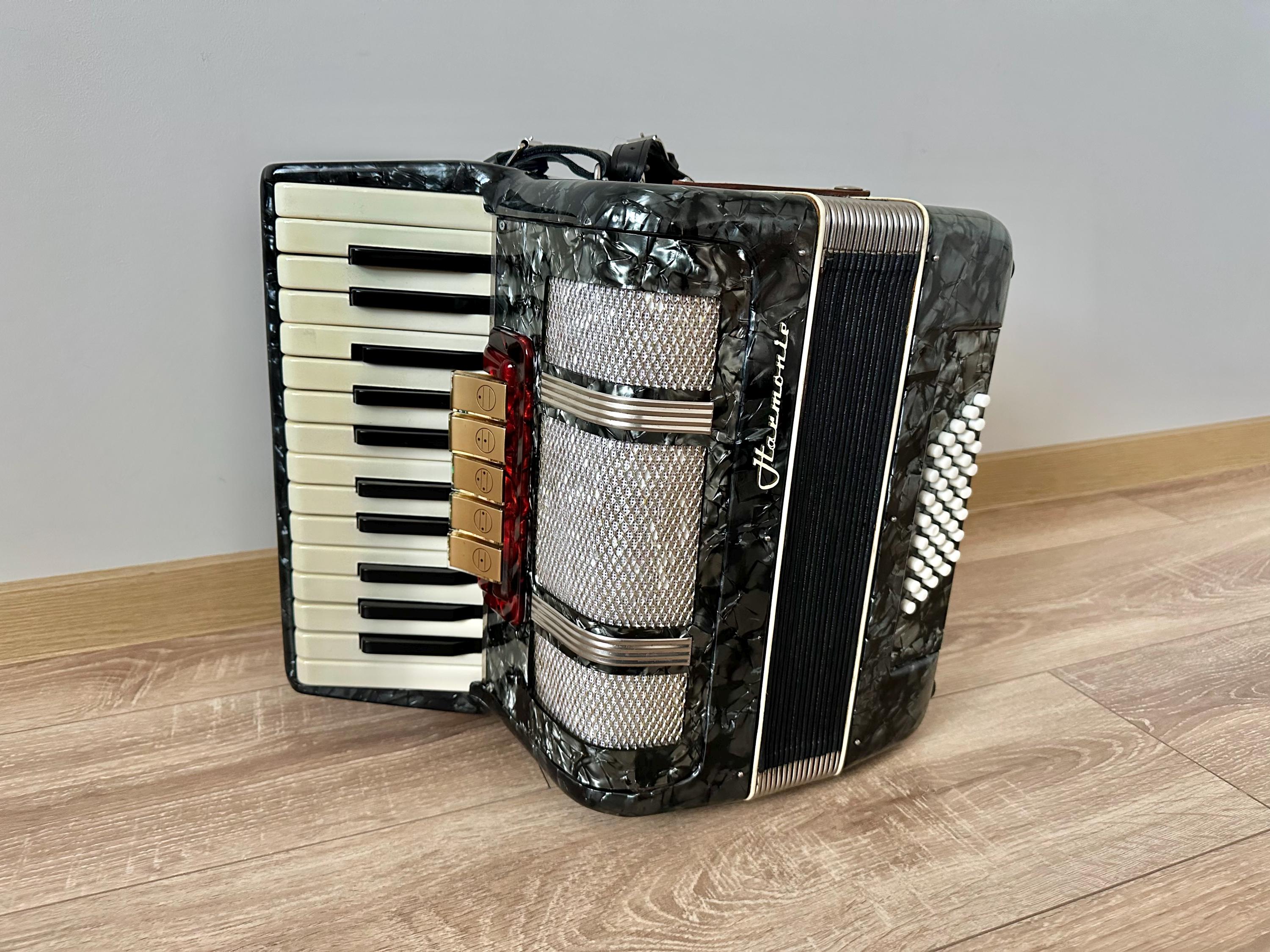 Rare Harmonie Accordion, Small Accordion, 2/4 Accordion, 40 Bass, 26 ...