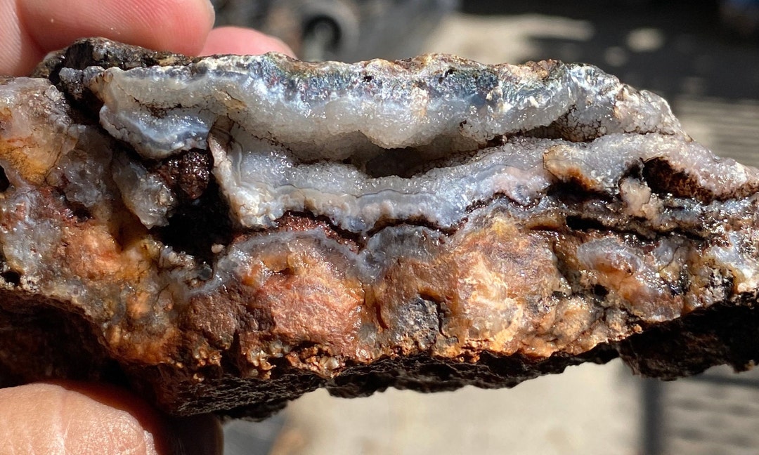 Healing Crystal. Chalcedony Druzy Quartz . Beautiful Rare - Etsy.de