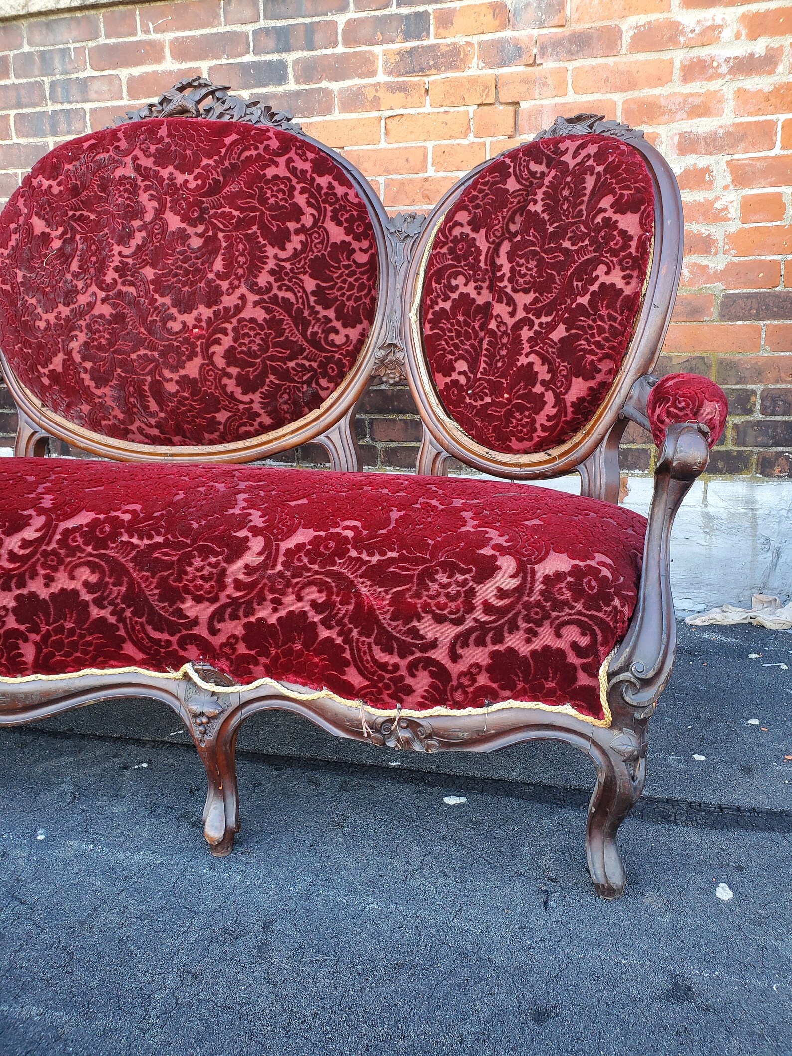 Antique Victorian Carved Wood Medallion Sofa / Couch - Vintage Red ...