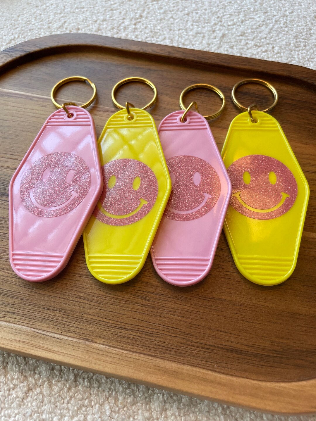 Smiley Face Keychain - Etsy