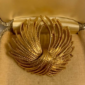 Vintage Monet Brooch, Beautiful Cordelia Brooch, Wedding Jewellery ...