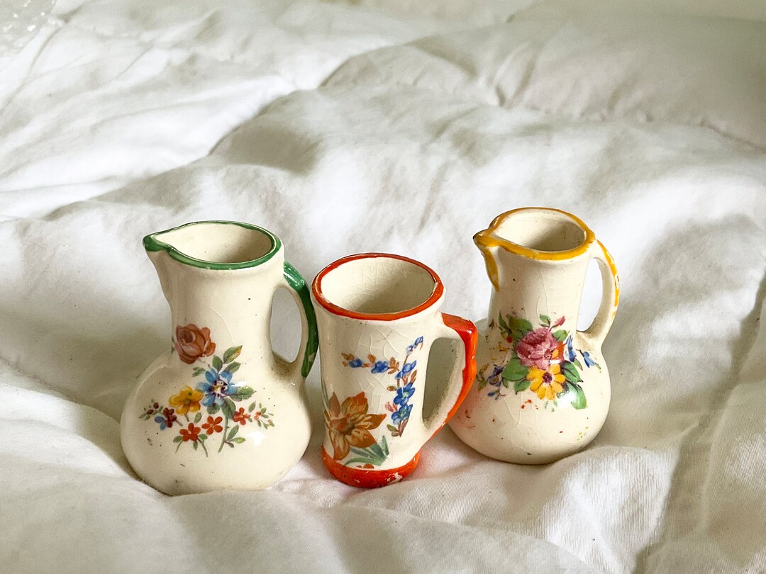 Vintage 30s Miniature Pitchers Set of 3 - Etsy