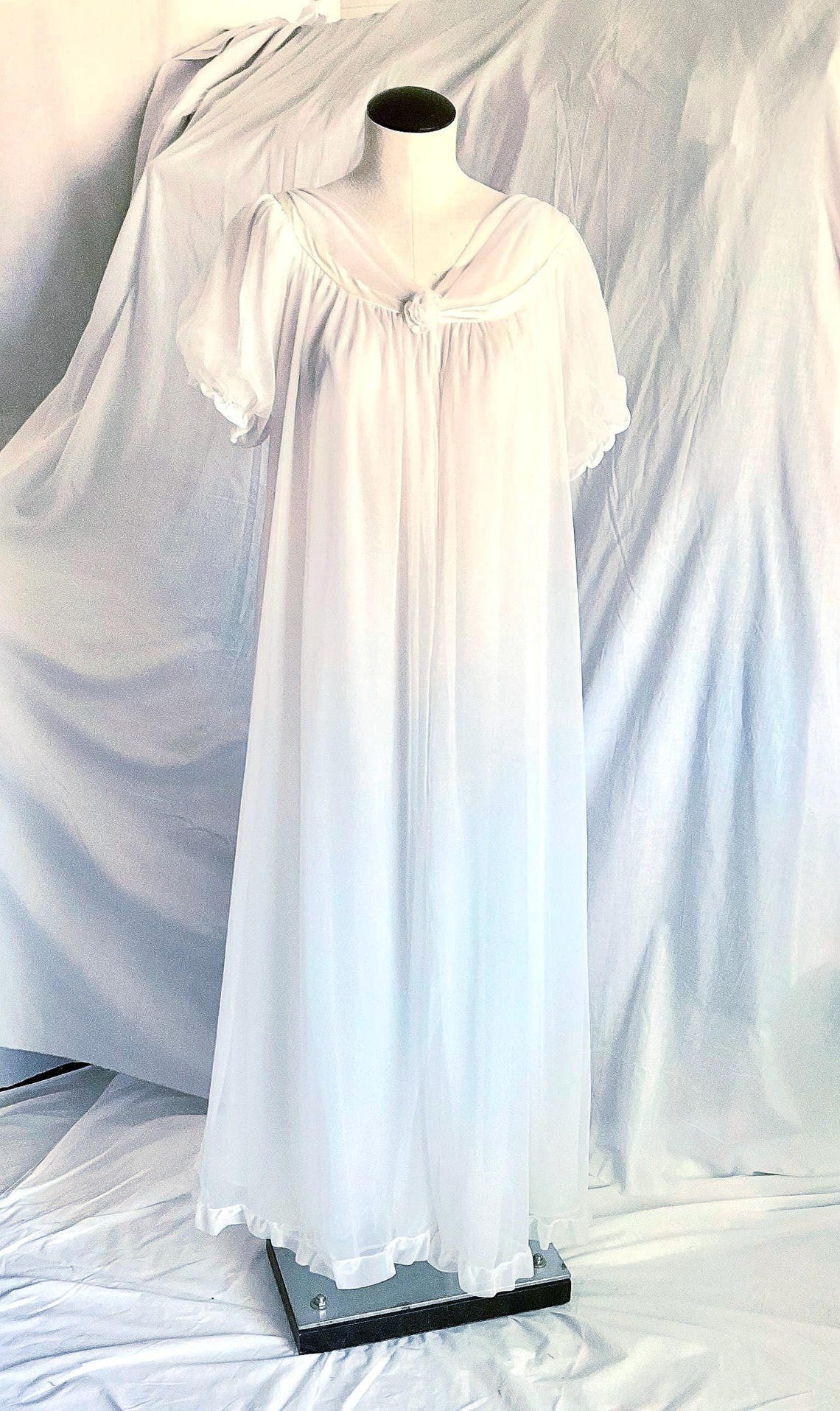 Vintage 60s Jenelle of California White Peignoir Robe and Gown Double ...