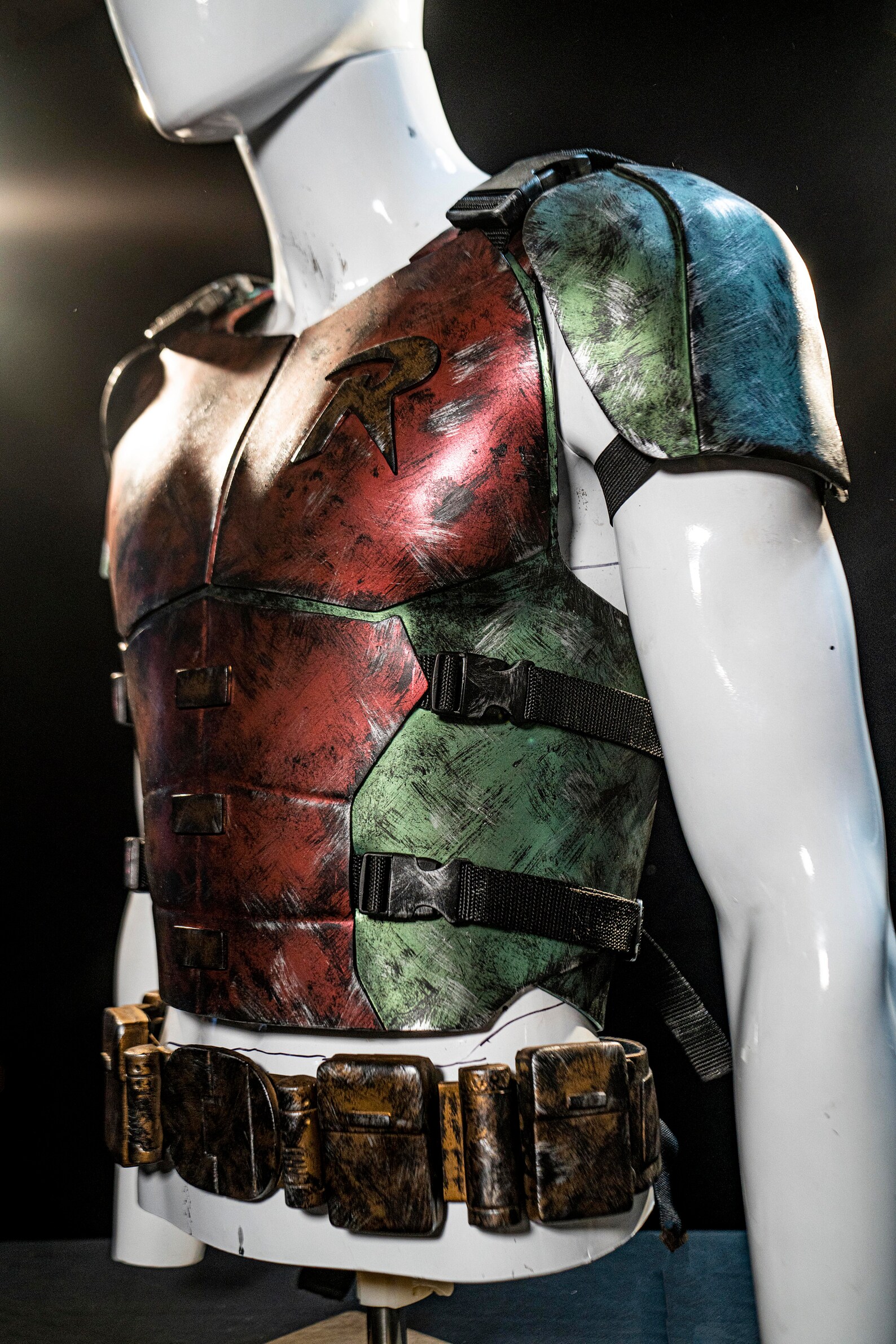 DC Robin Costume Battle Damaged Cosplay Robin Armor | Etsy