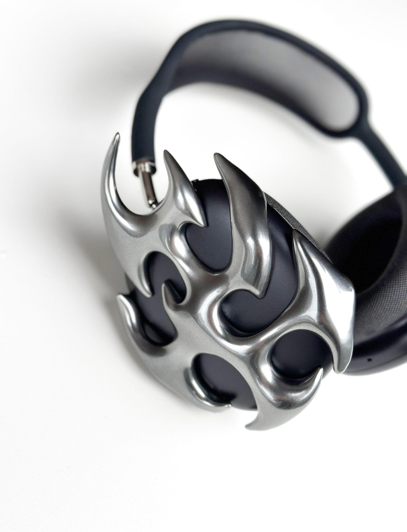 Sharp Cyberpunk Fire Attachment for Airpods Max | Unique Spike Apple ...