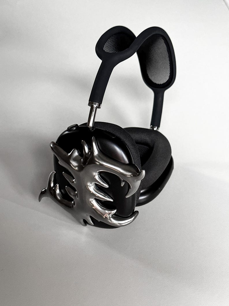 Cyber Spike Airpods Max Headphone Case Cover - Glossy Silver Apple ...