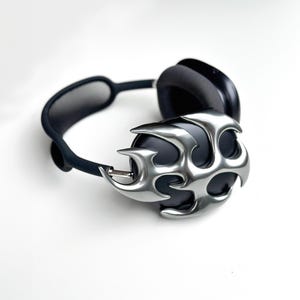 Sharp Cyberpunk Fire Attachment for Airpods Max | Unique Spike Apple ...
