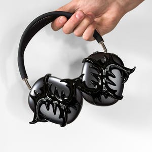 Cyber Spike Airpods Max Headphone Case Cover - Glossy Silver Apple ...