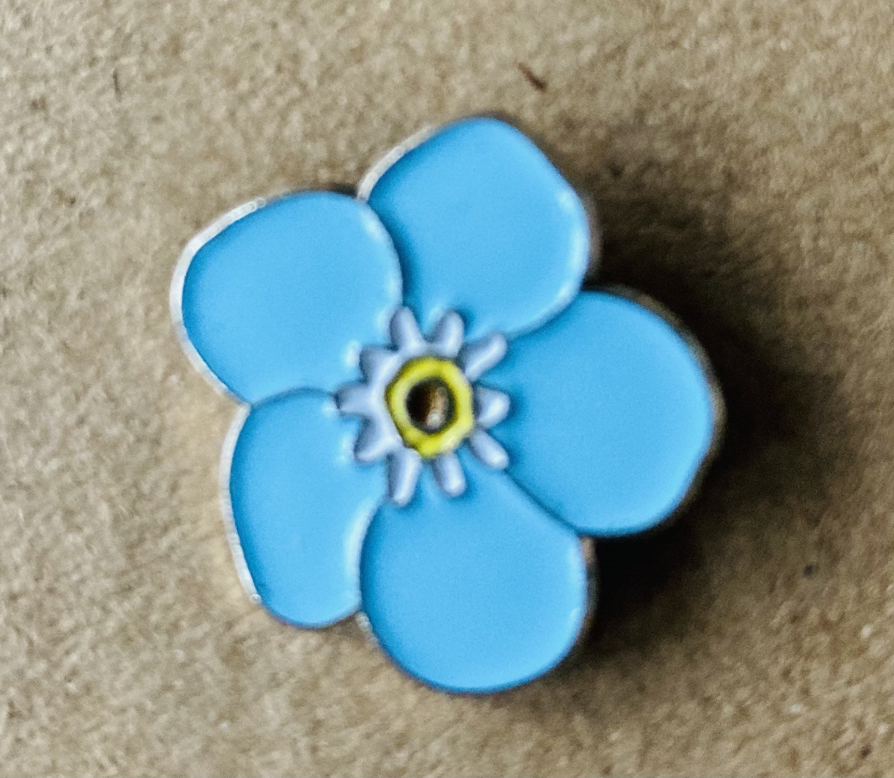 Forget me not enamel pin badge in memory remembrance | Etsy