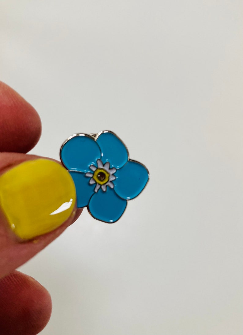 Forget Me Not Enamel Pin Badge in Memory Remembrance - Etsy