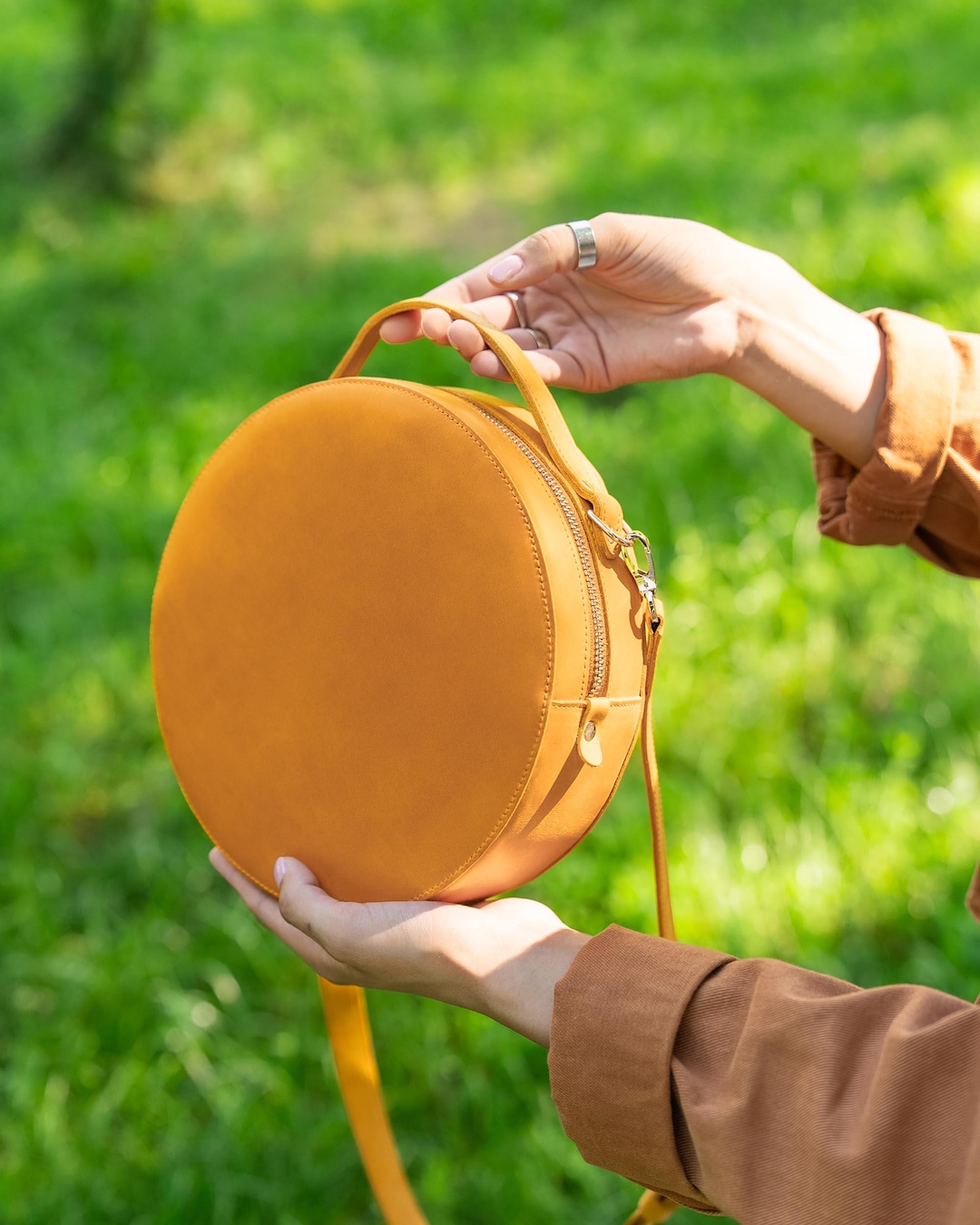 Round Leather Crossbody Bag: Full-grain Circle Purse, Adjustable Strap ...