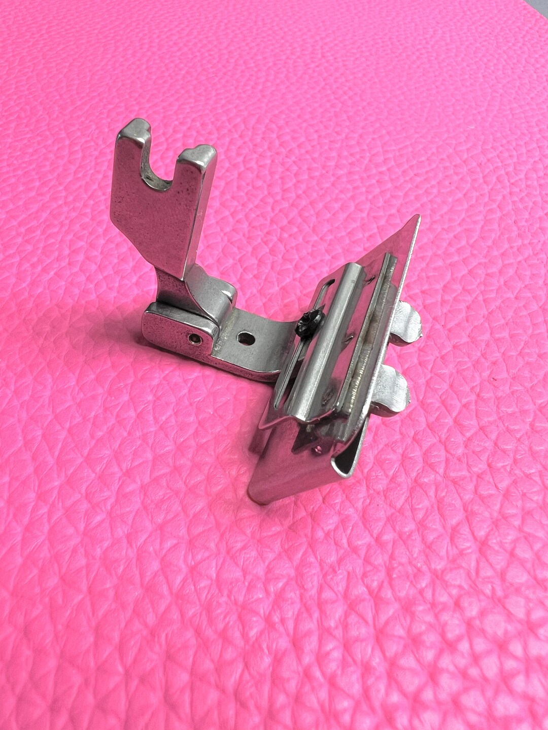 Adjustable Tape Guide Presser Foot Fit Industrial Single Needle ...