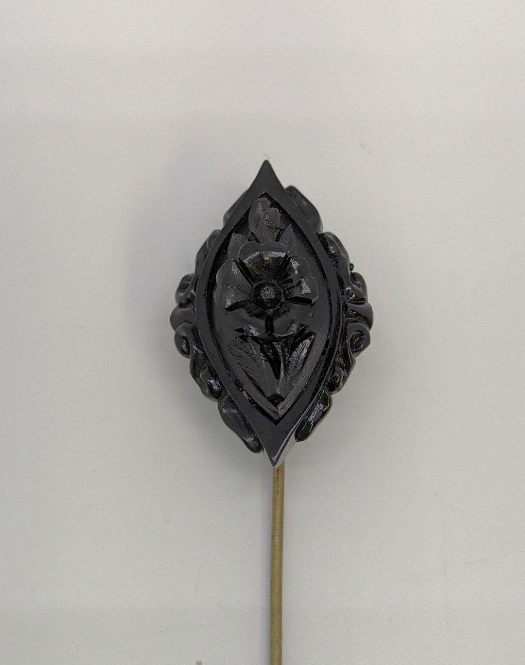 Gentleman's Cravat Pin Diamond W Flower and Ornate Edge - Etsy