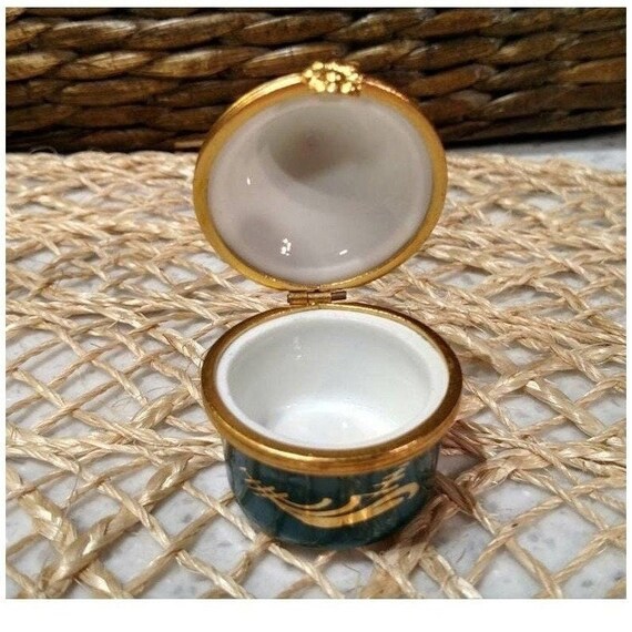 Limoges Artoria Porcelain Box, Green Floral, Conical … - Gem