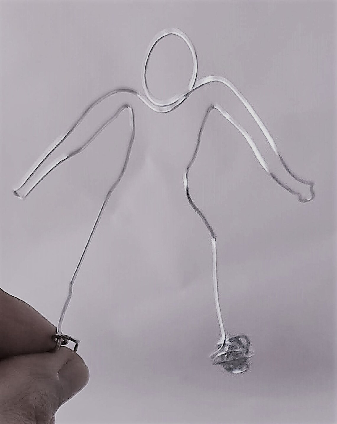 Single Metal Wire Figure of a Soccer Player - Etsy