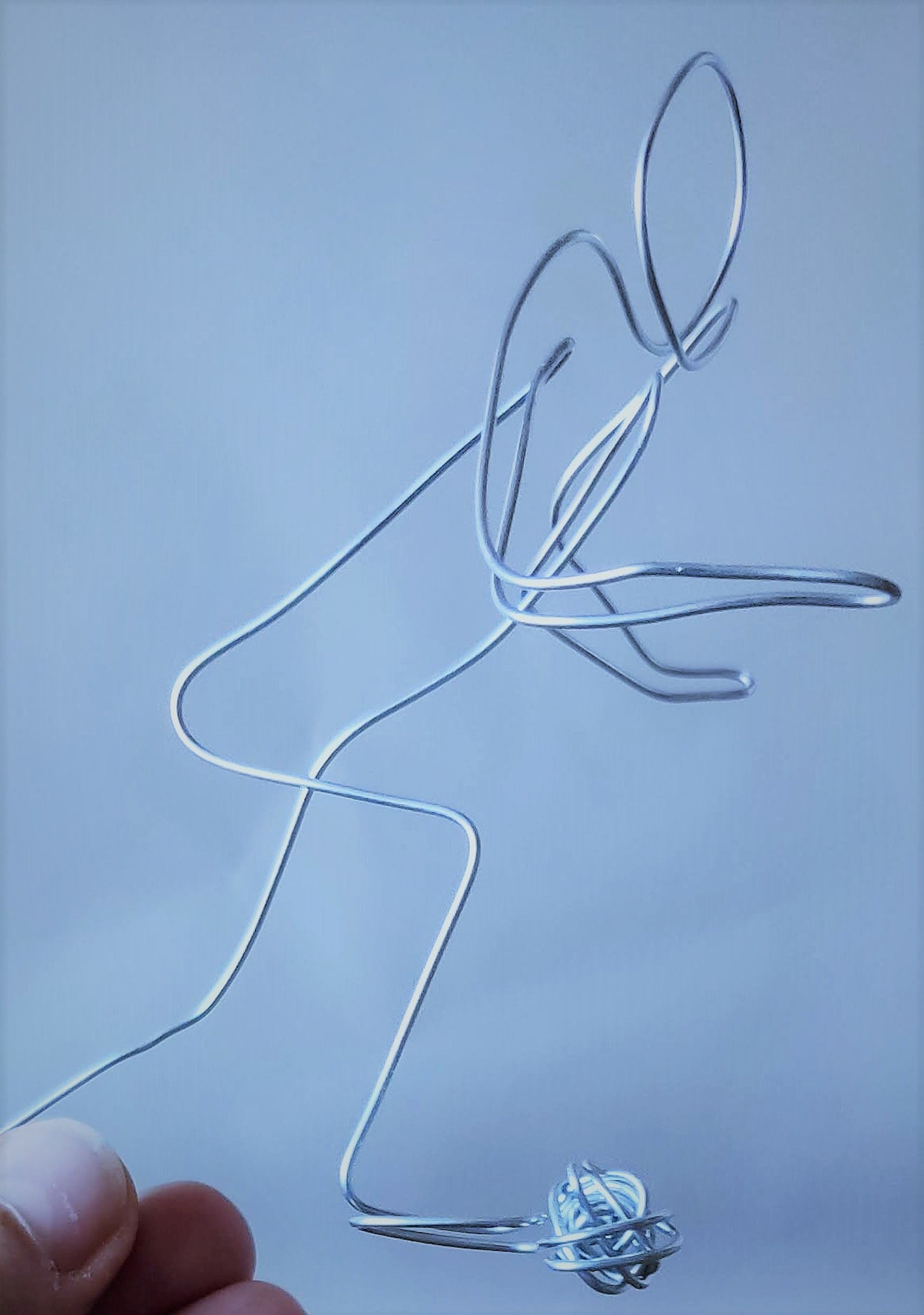 Single Metal Wire Figure of a Soccer Player - Etsy