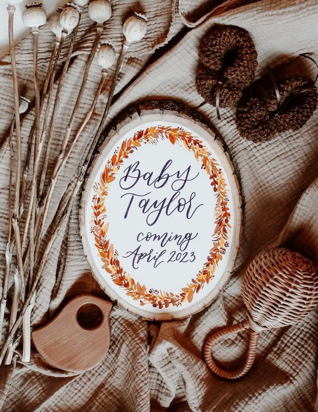 Pregnancy Announcement Wood Slice Sign | Baby Announcement, Baby Sign ...