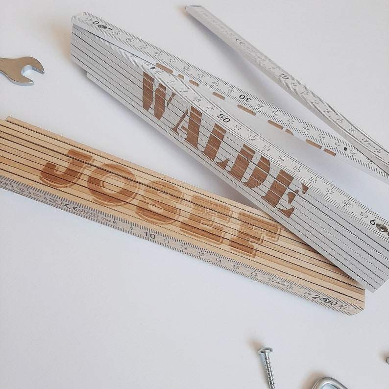 Meterstab mit Namen, Zollstock graviert , Maßstab, 2 Meter, Holz Weiß ...