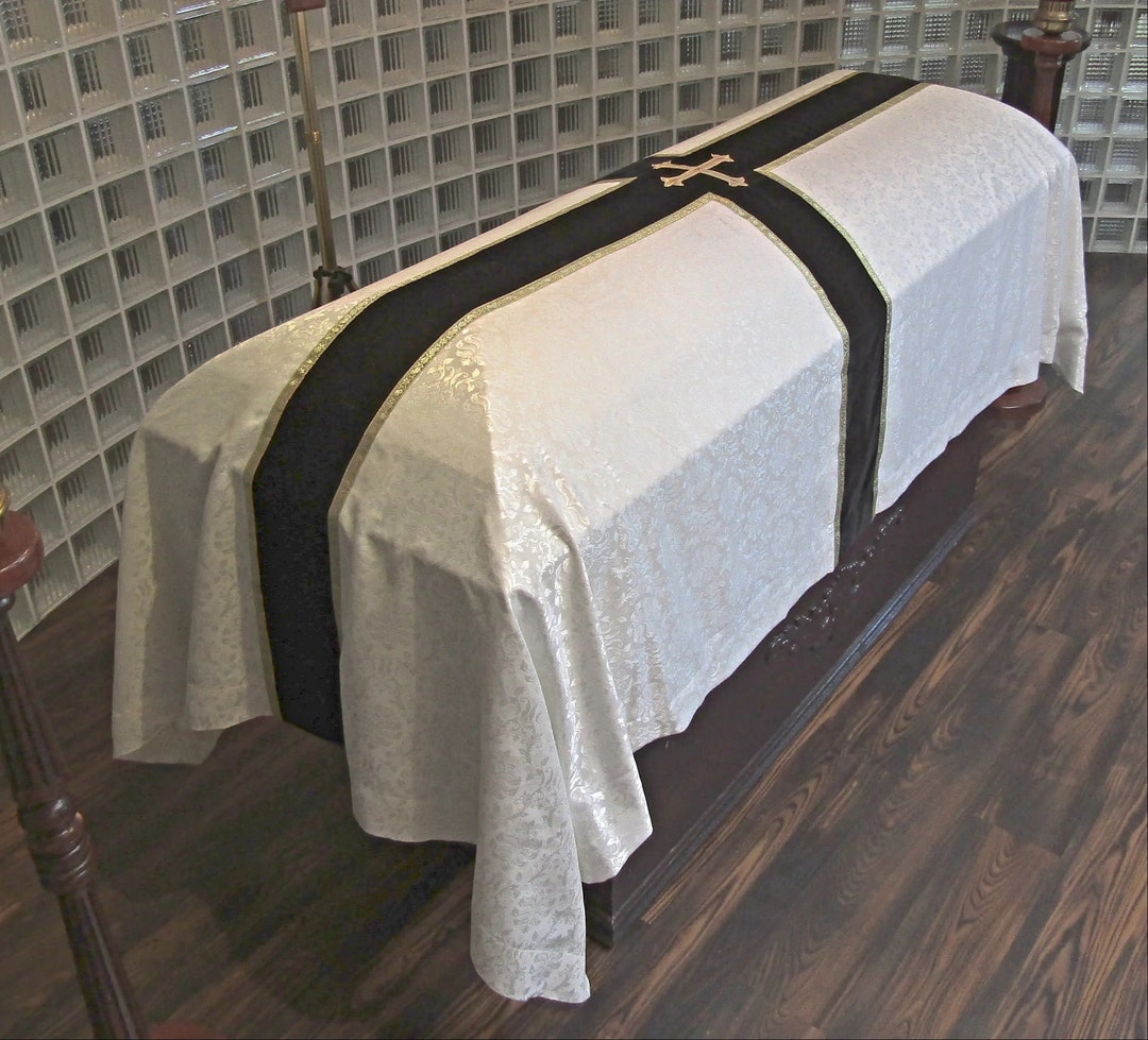 Elegante Chasuble and Funeral Pall Hand Embroidered. 11121 - Etsy